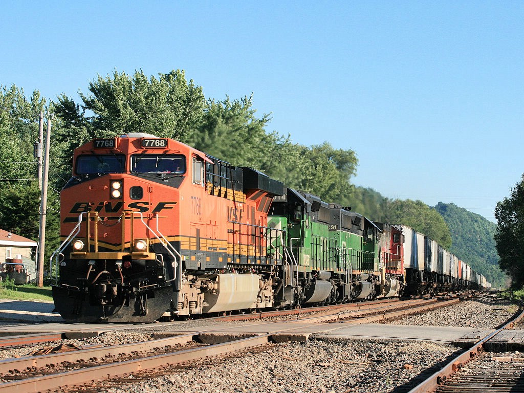 BNSF 7768